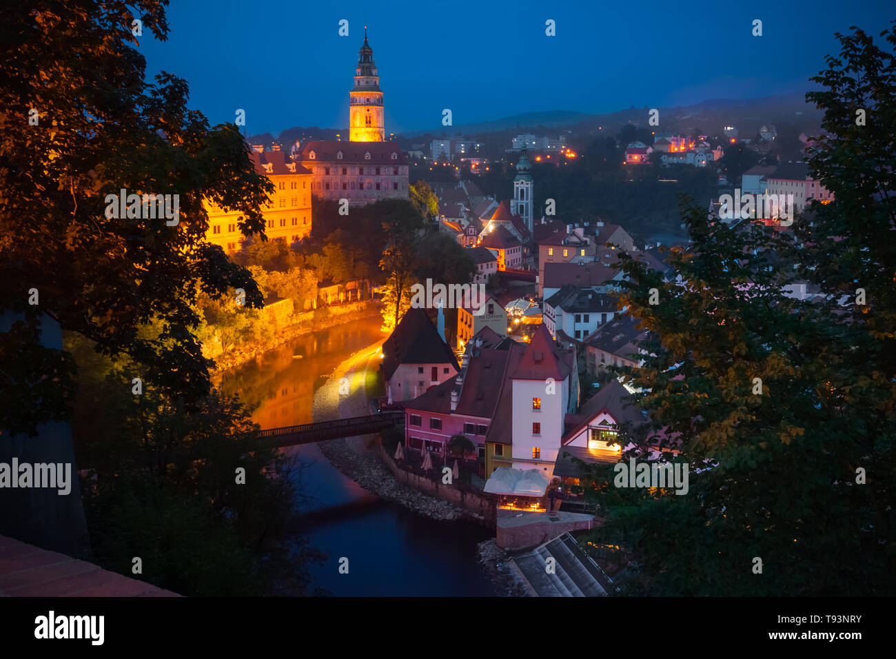Český Krumlov, a true Jewelry Box in the Czech Republic Stock Photo - Alamy