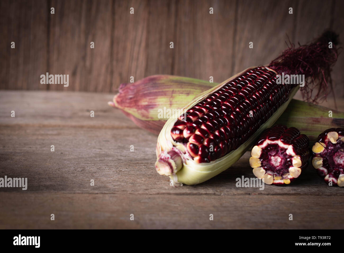 Siam Ruby Queen is super sweet corn with red color, can be eaten fresh ...