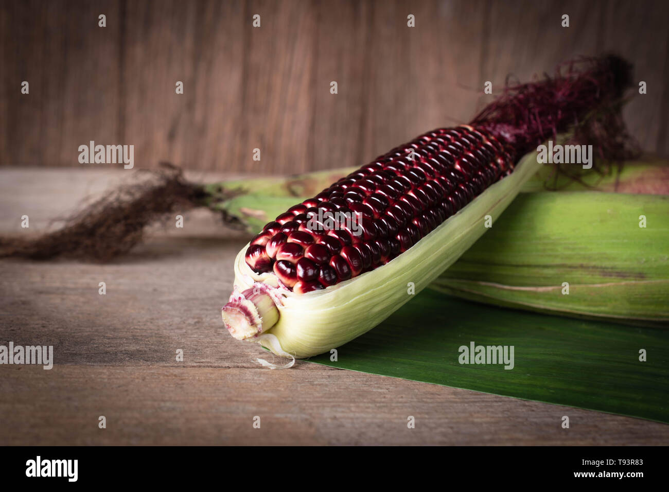Siam Ruby Queen is super sweet corn with red color, can be eaten fresh ...