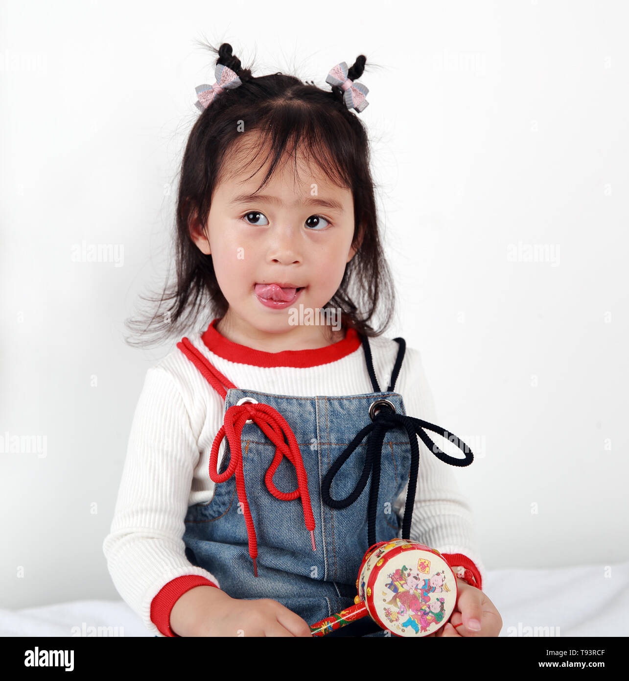 a happy Chinese little girl Stock Photo - Alamy