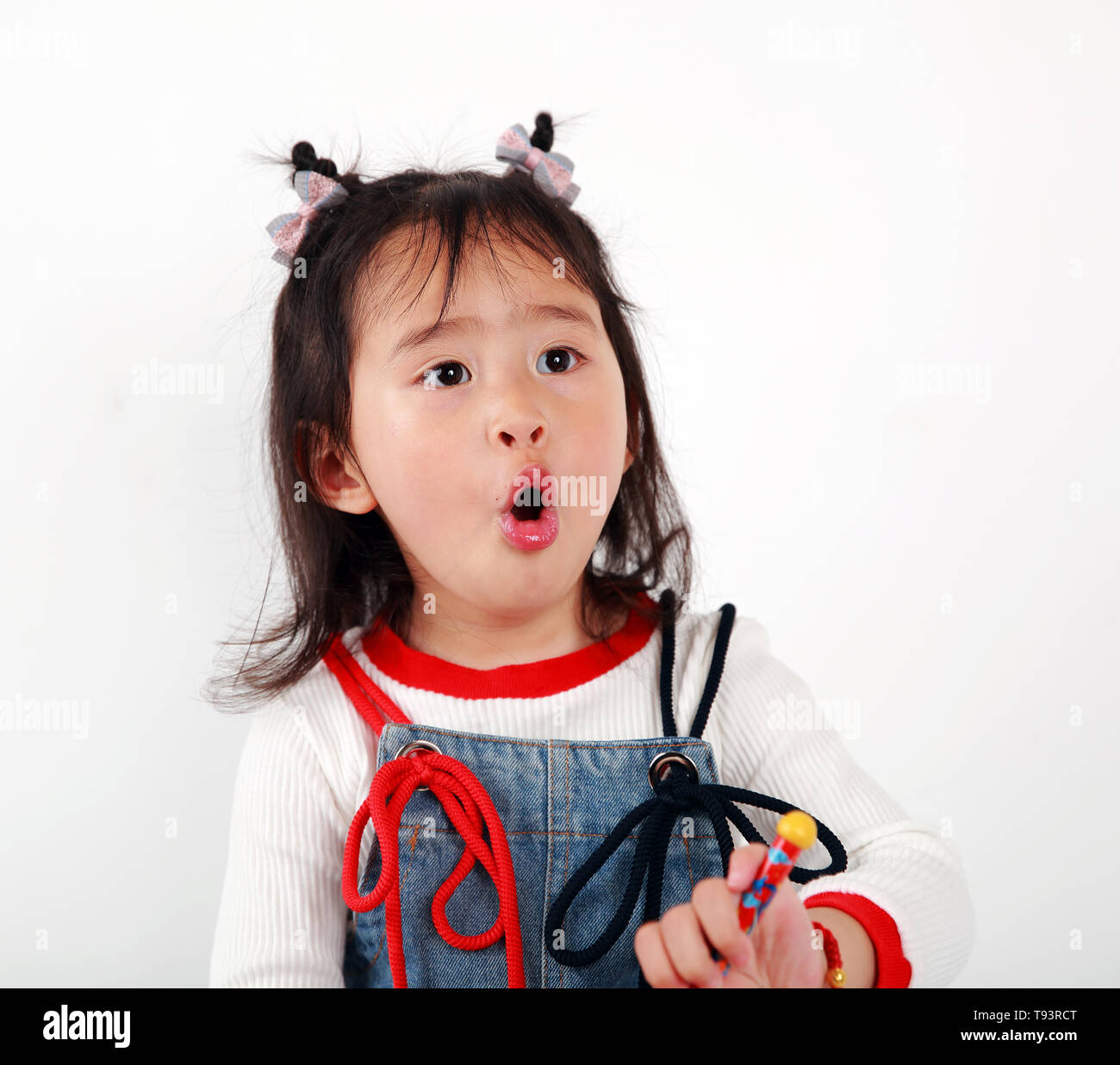 a happy Chinese little girl Stock Photo - Alamy