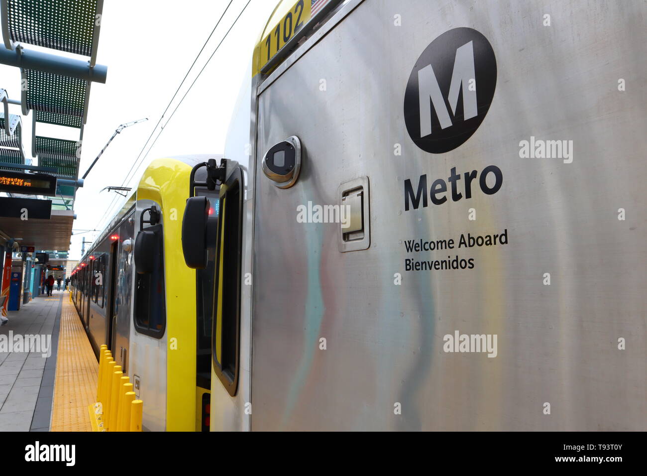 view of Los Angeles Metro Rail - Public Transport of Los Angeles County ...