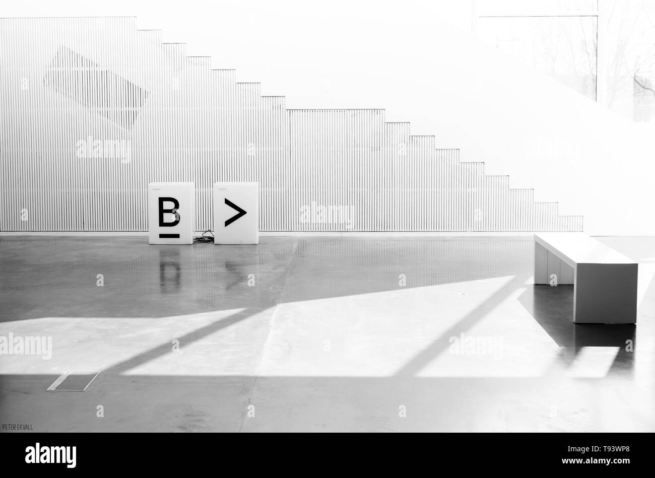 Empty floor in front Black and White Stock Photos & Images - Alamy