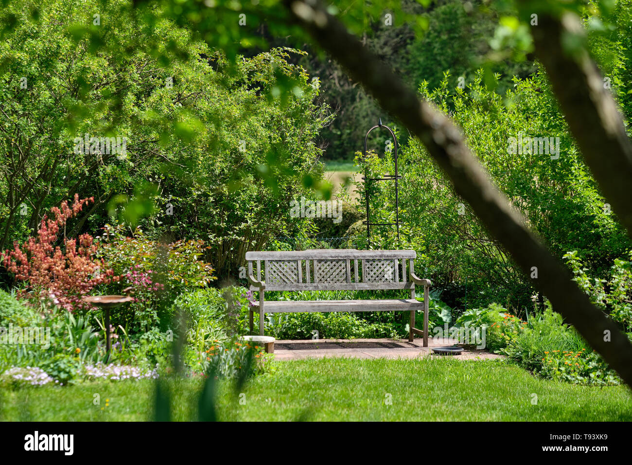 Beautiful Park Green Grass Bench High Resolution Stock Photography and ...
