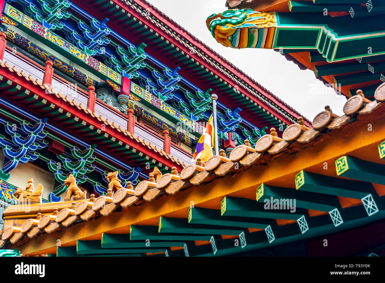 Chinese monastery hi-res stock photography and images - Alamy