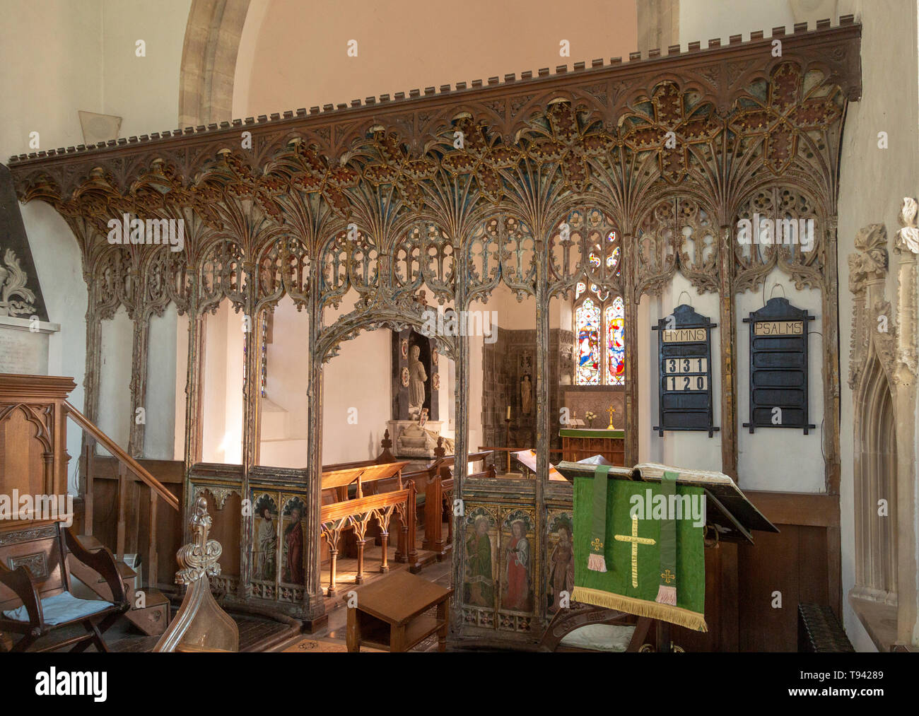 Wooden rood screen hi-res stock photography and images - Alamy