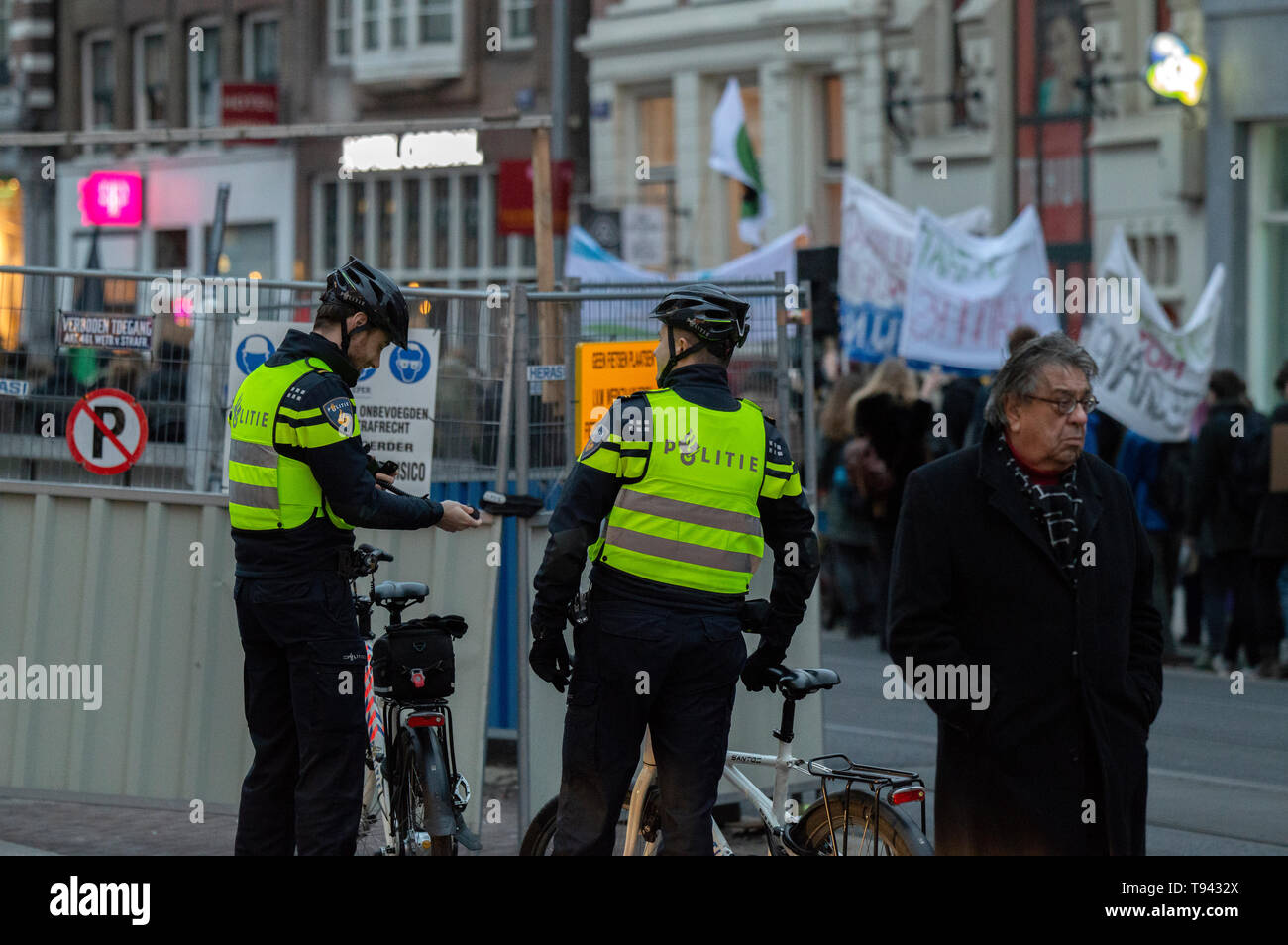 Police dutch holland netherlands bike hi-res stock photography and ...