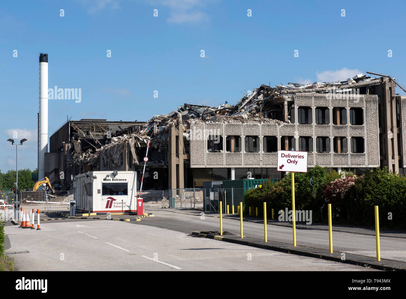 Demolition of the former Imperial Tobacco Horizon Factory building in ...