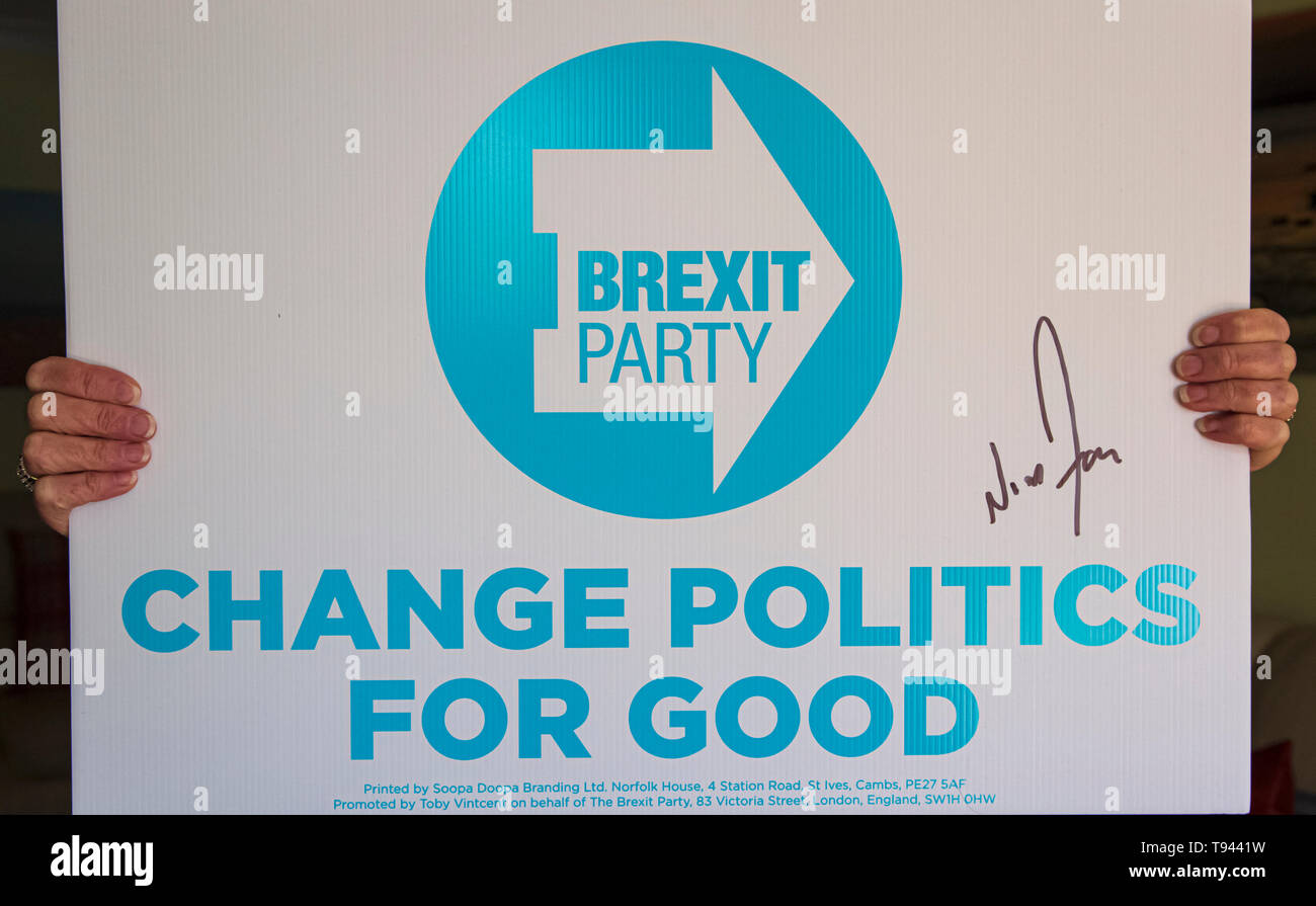 Signature logo hi-res stock photography and images - Alamy