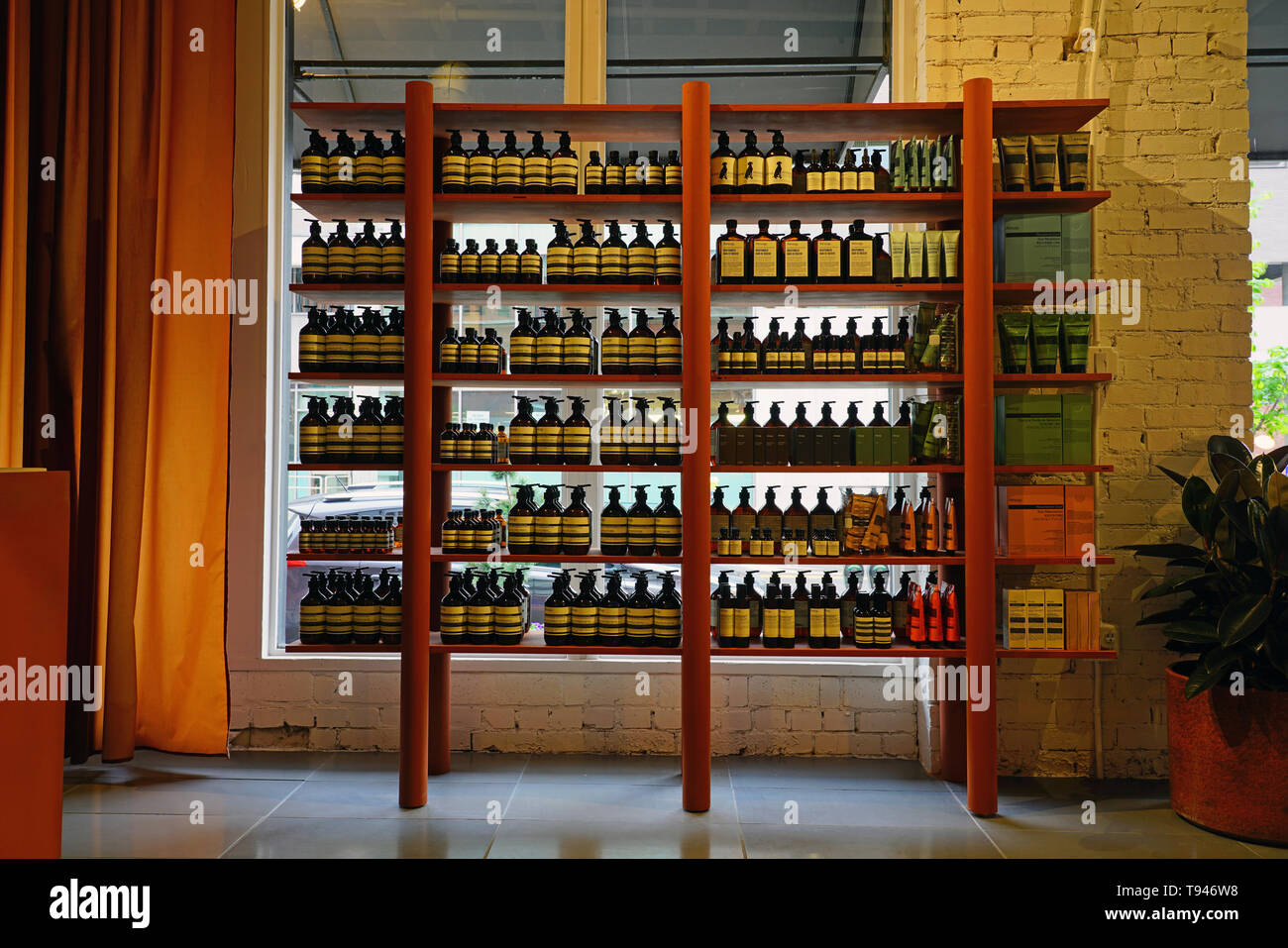 Aesop cosmetics store hi-res stock photography and images - Alamy
