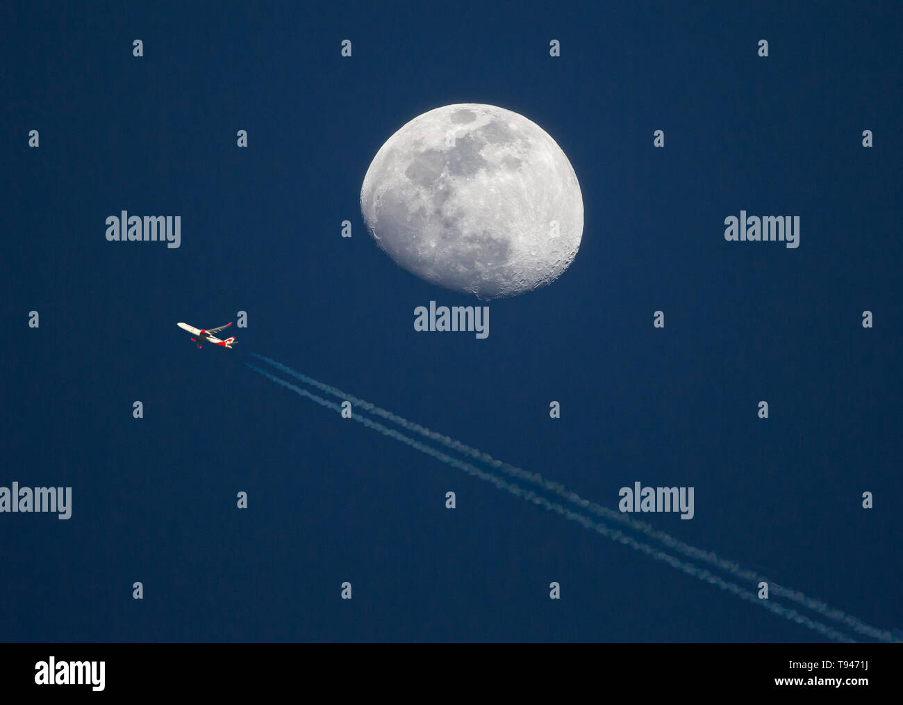 High altitude aircraft with moon hi-res stock photography and images ...