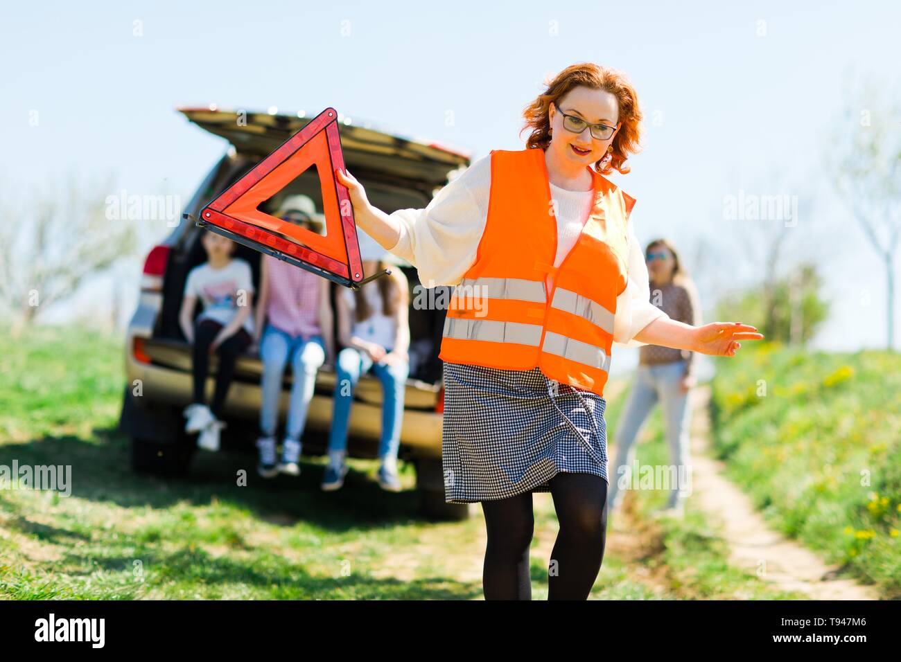 Roadside assistance in fall hi-res stock photography and images - Alamy