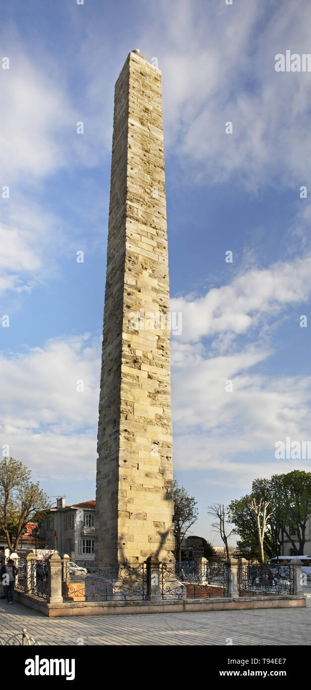 Sultanahmet walled obelisk hi-res stock photography and images - Alamy