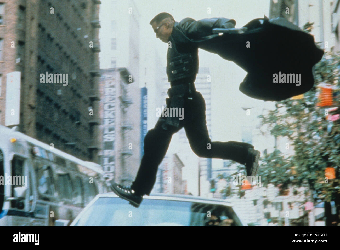 Blade 1998 wesley snipes hi-res stock photography and images - Alamy