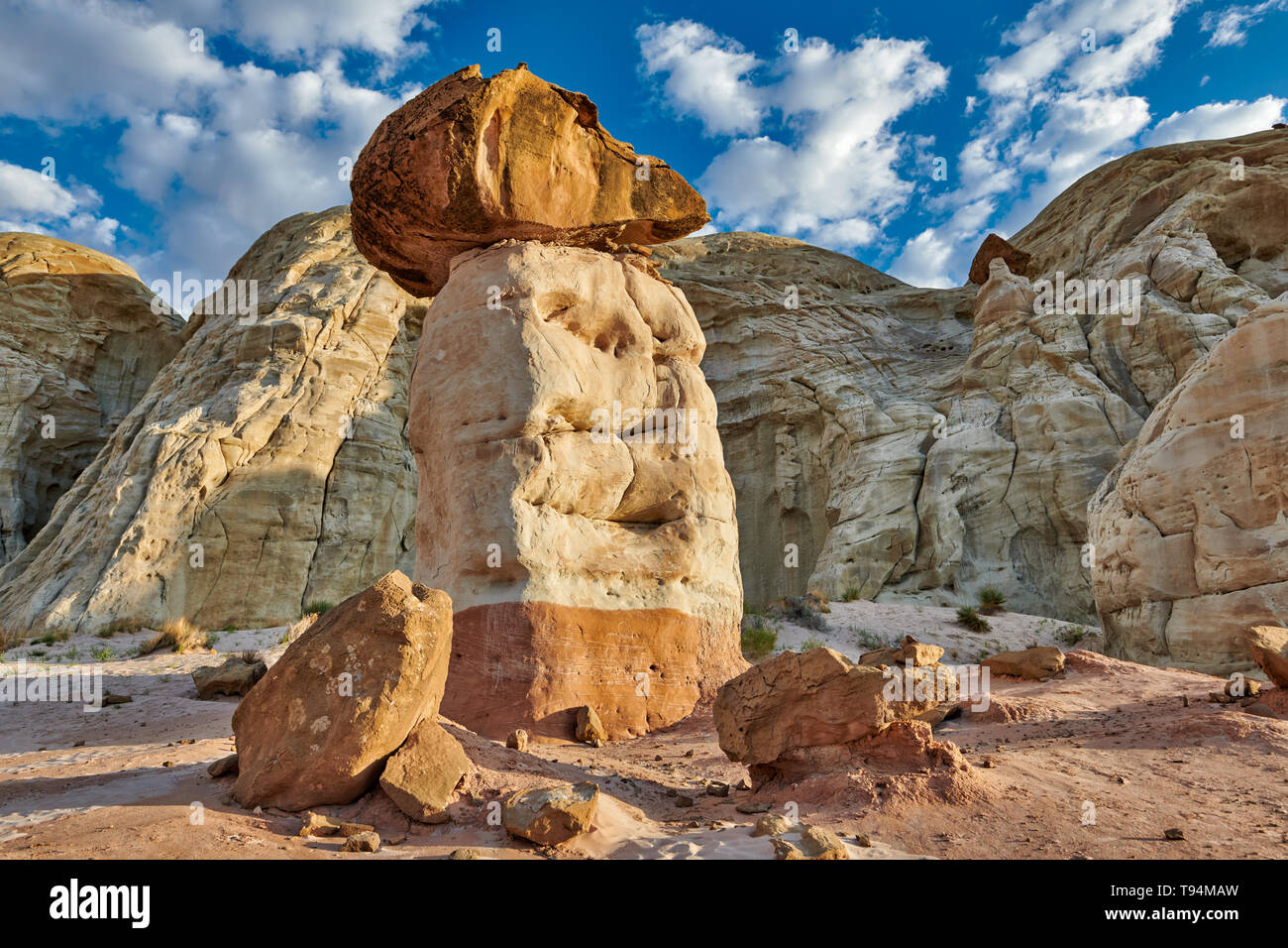 Toadstool Hoodoos, Grand Staircase-Escalante National Monument, Utah ...