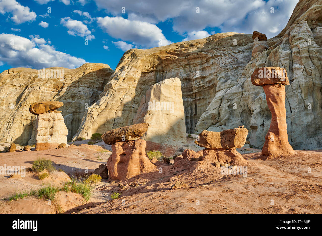 Toadstool Hoodoos, Grand Staircase-Escalante National Monument, Utah ...