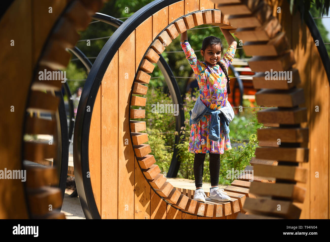 Child a kew gardens hi-res stock photography and images - Alamy