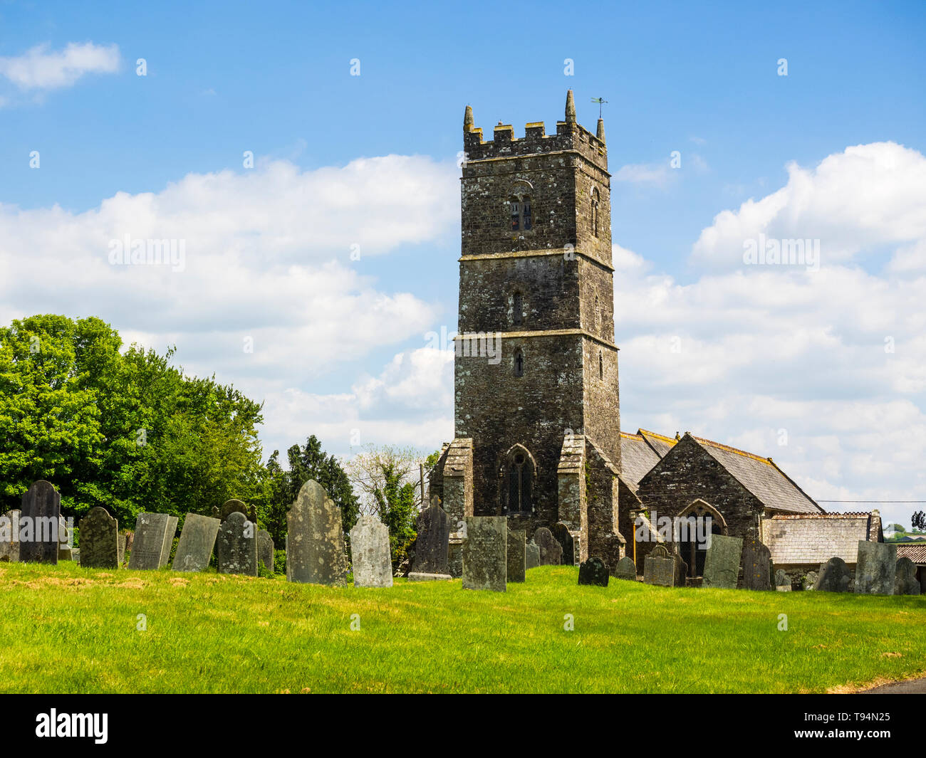 Church 14th century england hi-res stock photography and images - Alamy