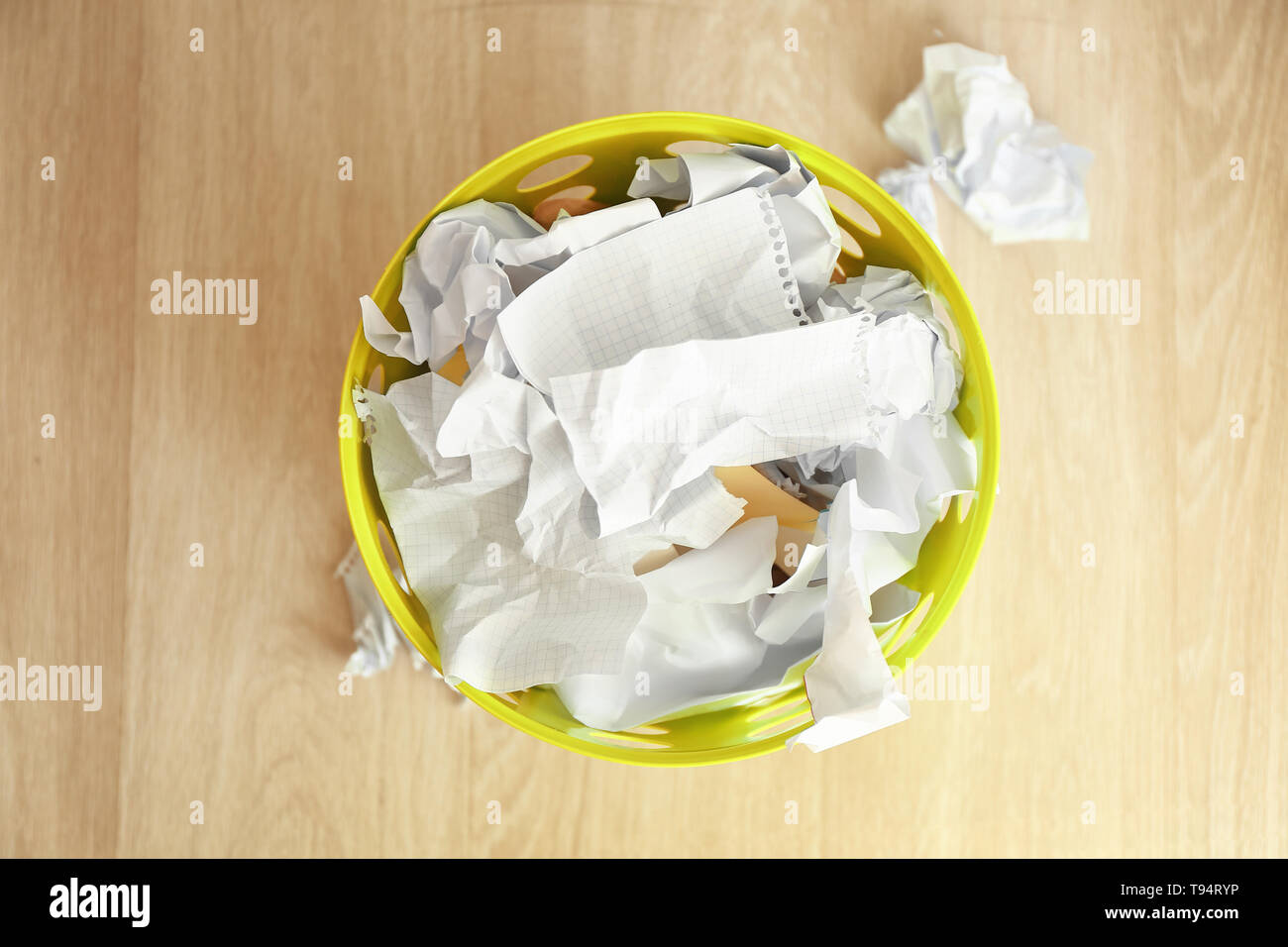 Reject bin hi-res stock photography and images - Alamy
