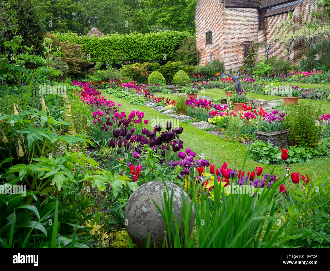 Chenies Manor House Sunken garden in Spring with tulips Stock Photo - Alamy