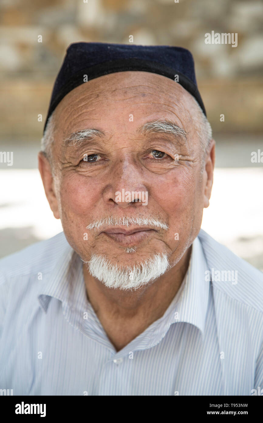 Uzbek man portrait hi-res stock photography and images - Alamy