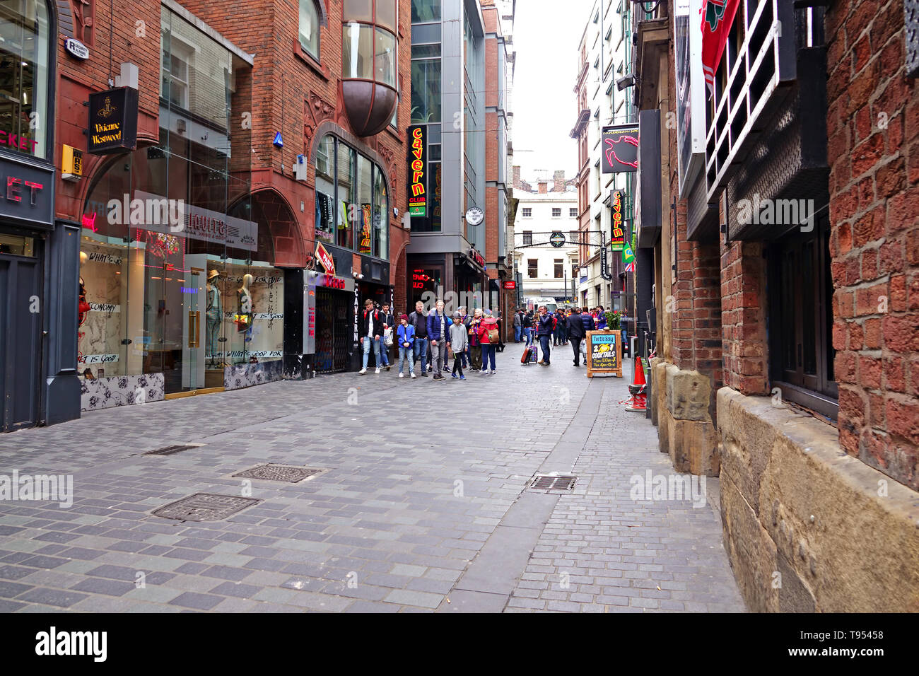 Mathew Street Liverpool, home to The Cavern Club and many other famous ...