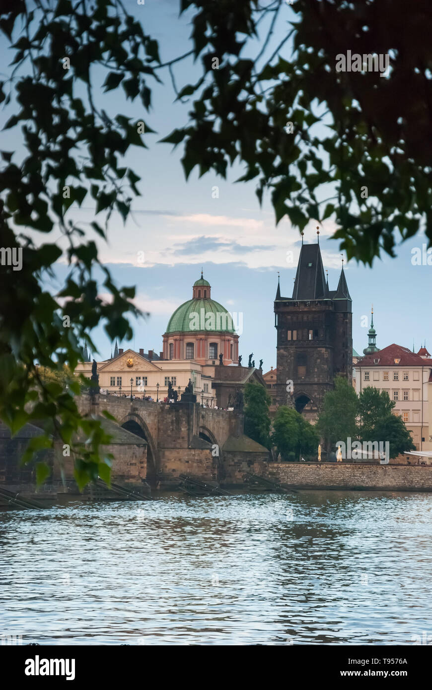 Charles bridge karluv most hi-res stock photography and images - Alamy