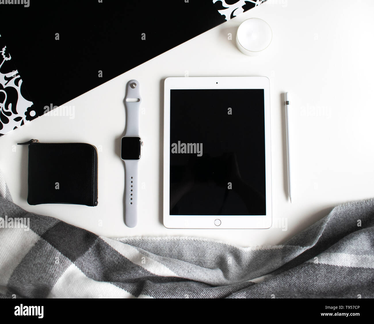 Apple Gadgets Wallpaper