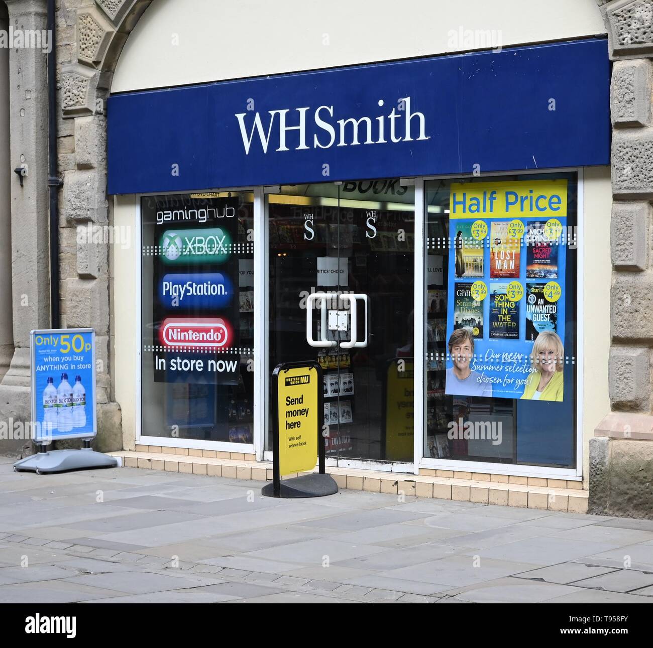 WH Smith in Buxton, Derbyshire Stock Photo - Alamy