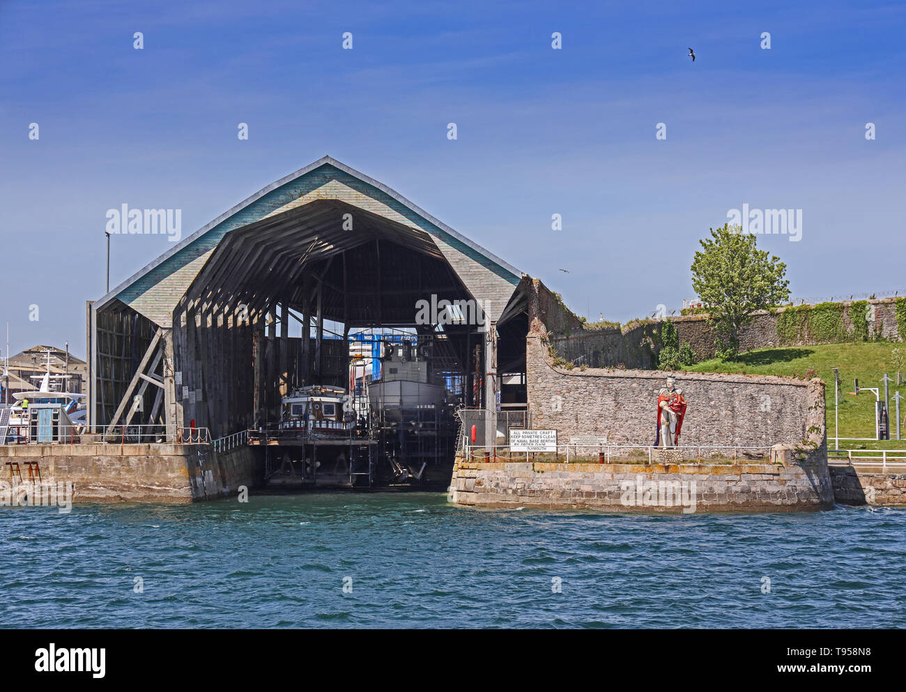 Mutton cove, devonport, plymouth hi-res stock photography and images ...