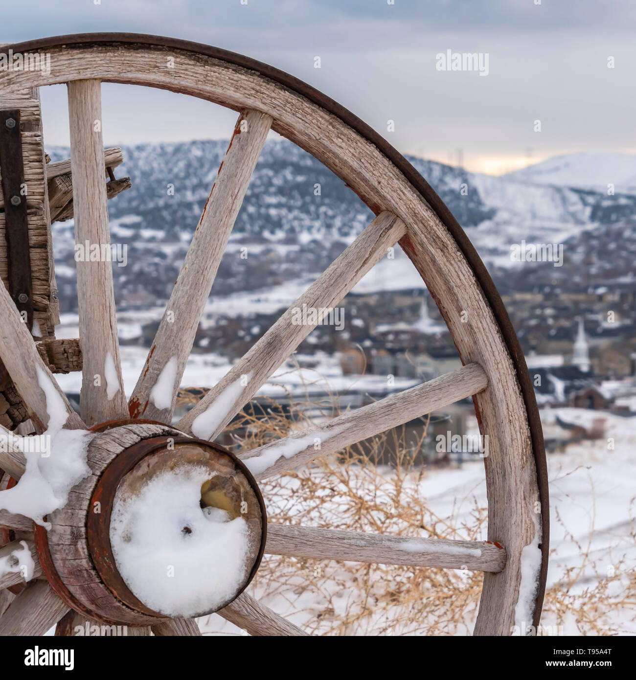Old Fashioned Cart High Resolution Stock Photography and Images - Alamy