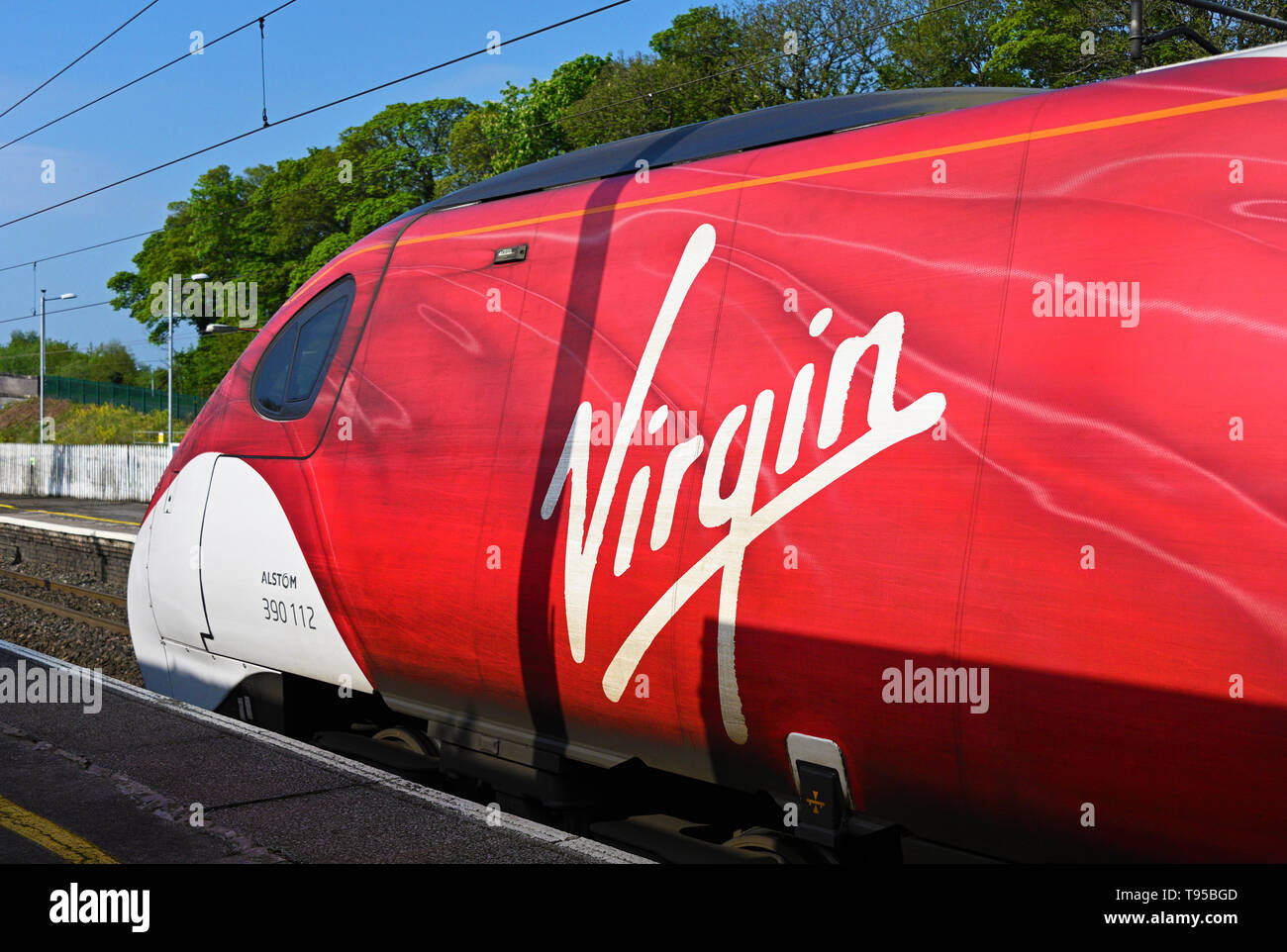 Virgin Trains Class 390 Pendolino 390 112 with 'Flowing Silk' livery ...