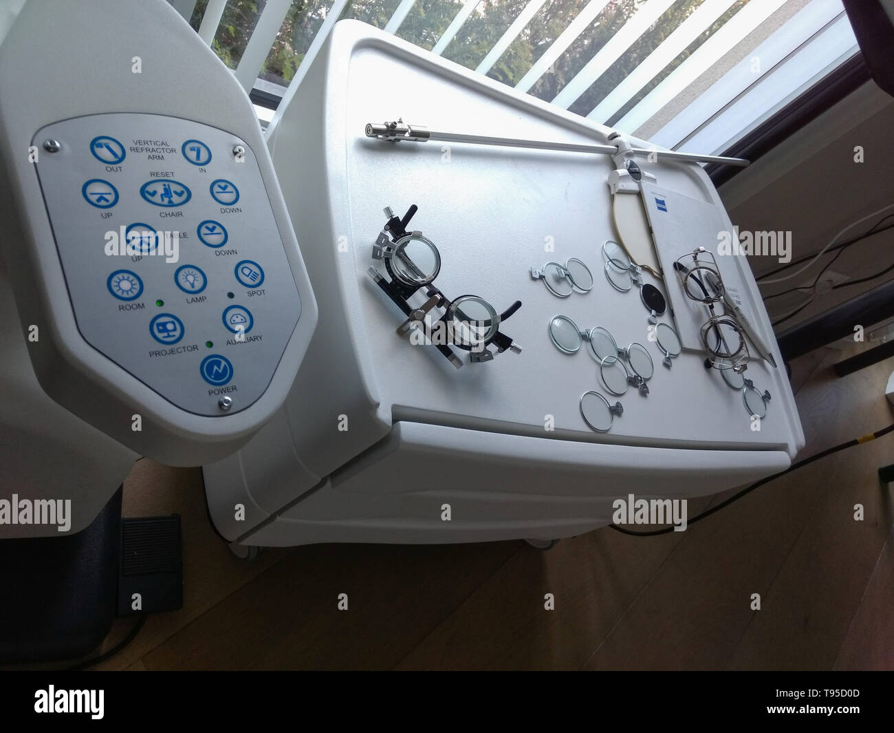 Optician tools and glasses with changeable lenses Stock Photo - Alamy