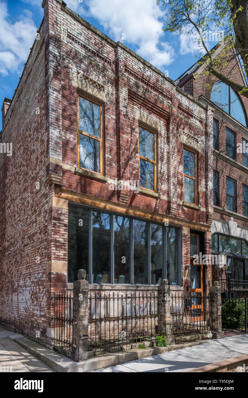 Residential building in the Old Town neighborhood Stock Photo - Alamy