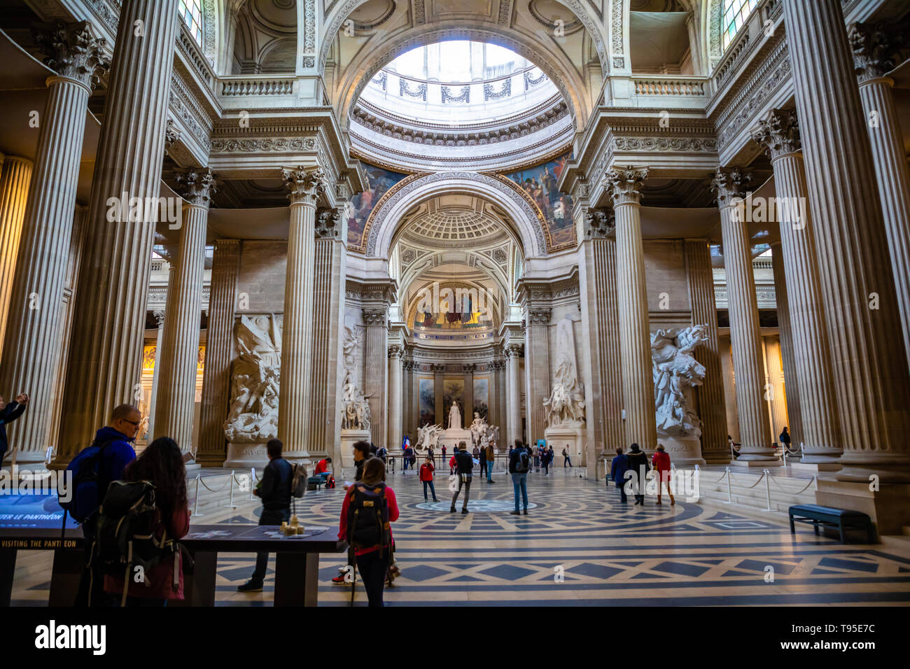 Pantheon paris interior hi-res stock photography and images - Alamy