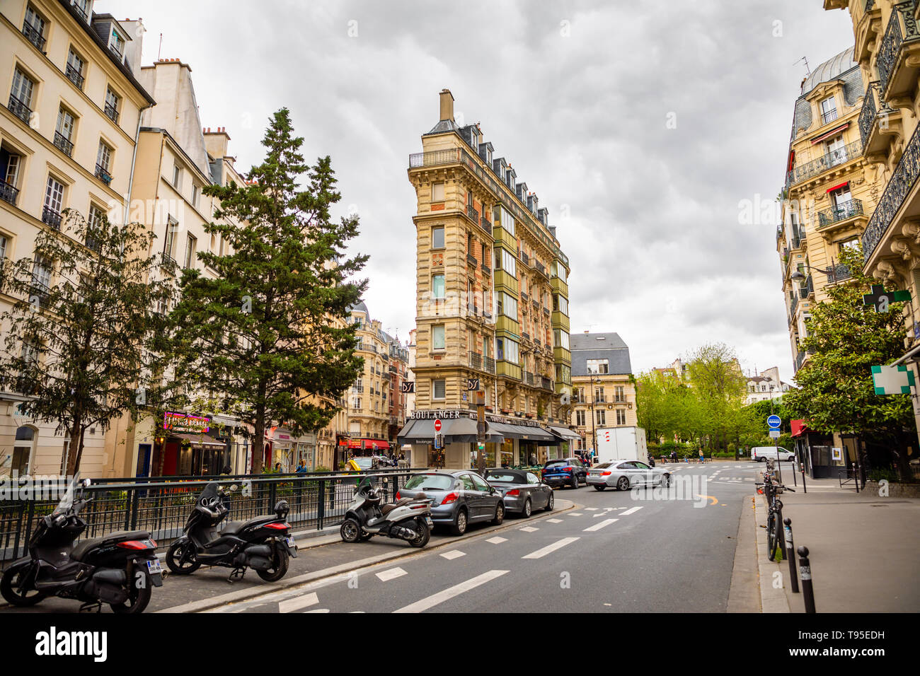 Paris, France - 24.04.2019: Old street in Paris, France. Cozy cityscape ...