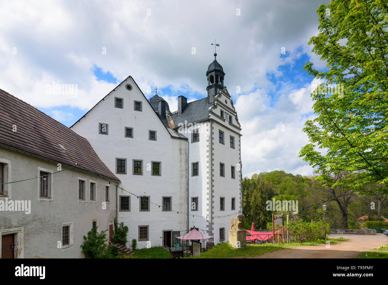 Castle schloss lauenstein in erzgebirge hi-res stock photography and ...