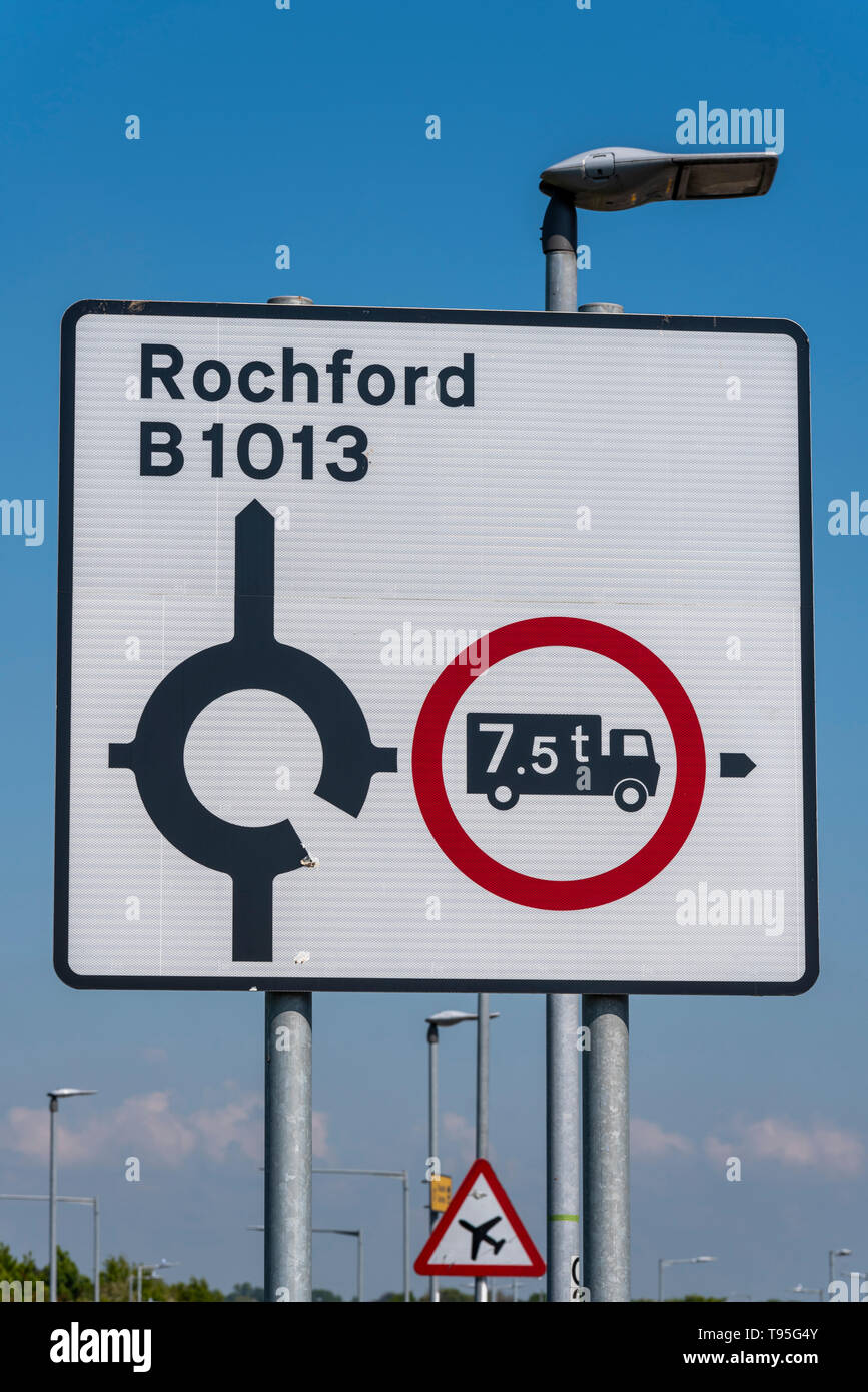 No goods vehicles over maximum gross 7 5t hi-res stock photography and ...