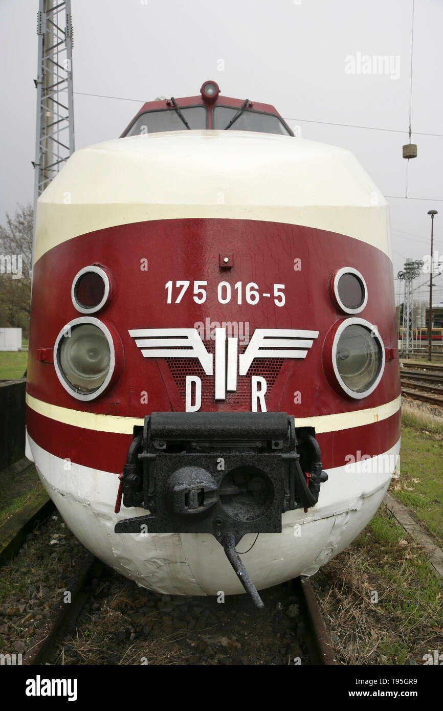 Class 175 train hi-res stock photography and images - Alamy