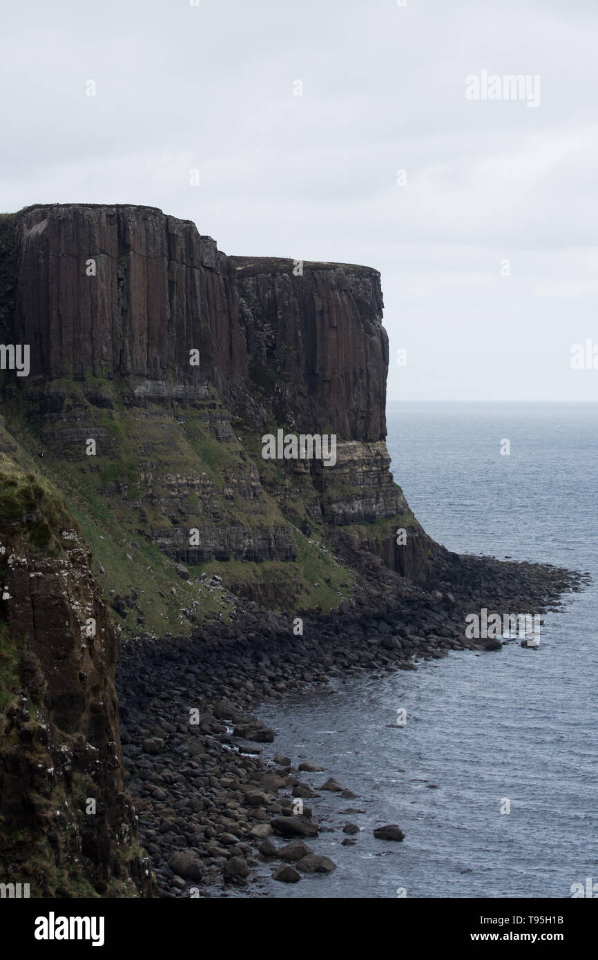 Isle of Skye cliffs Stock Photo - Alamy