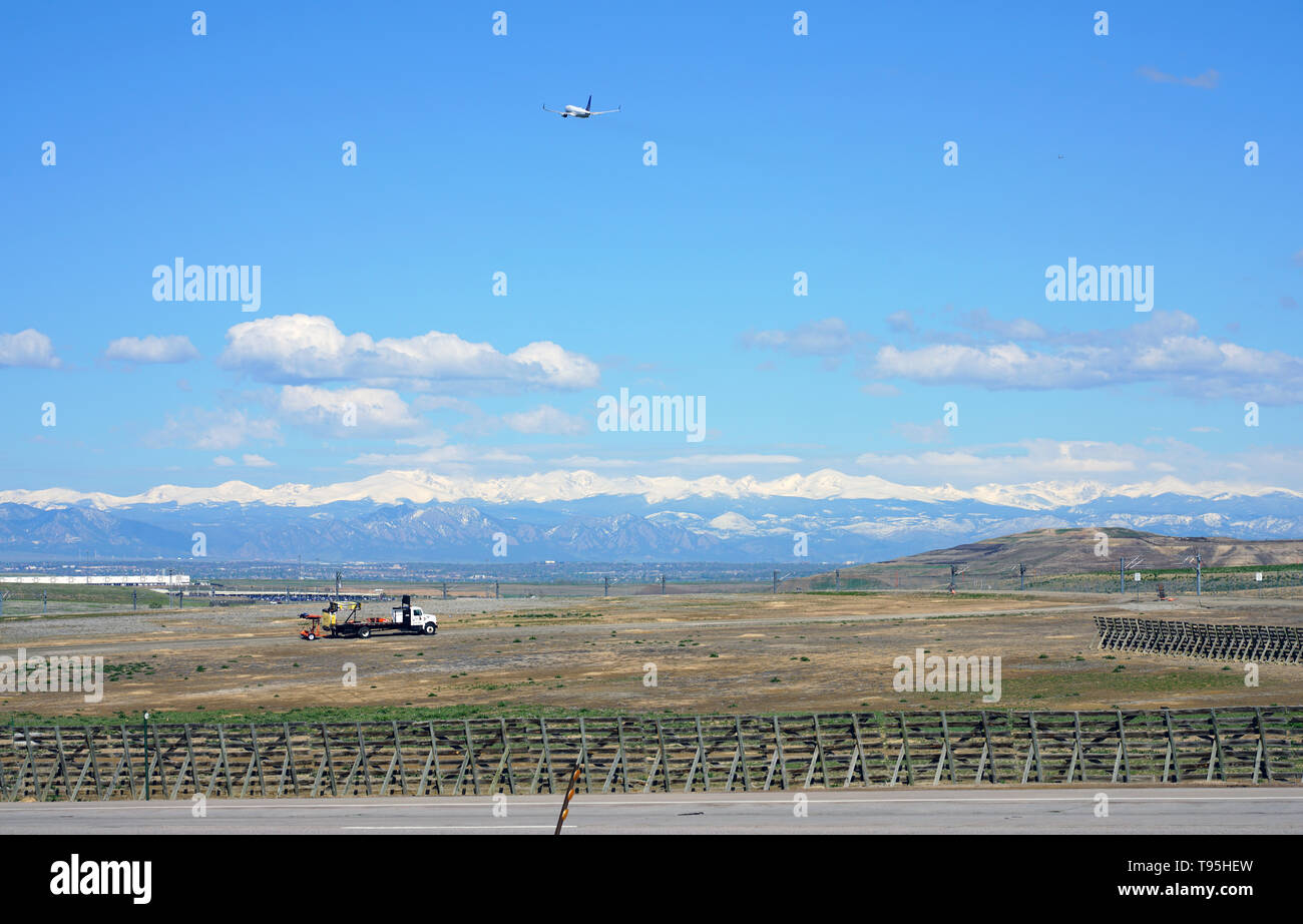 Denver international airport den hi-res stock photography and images ...