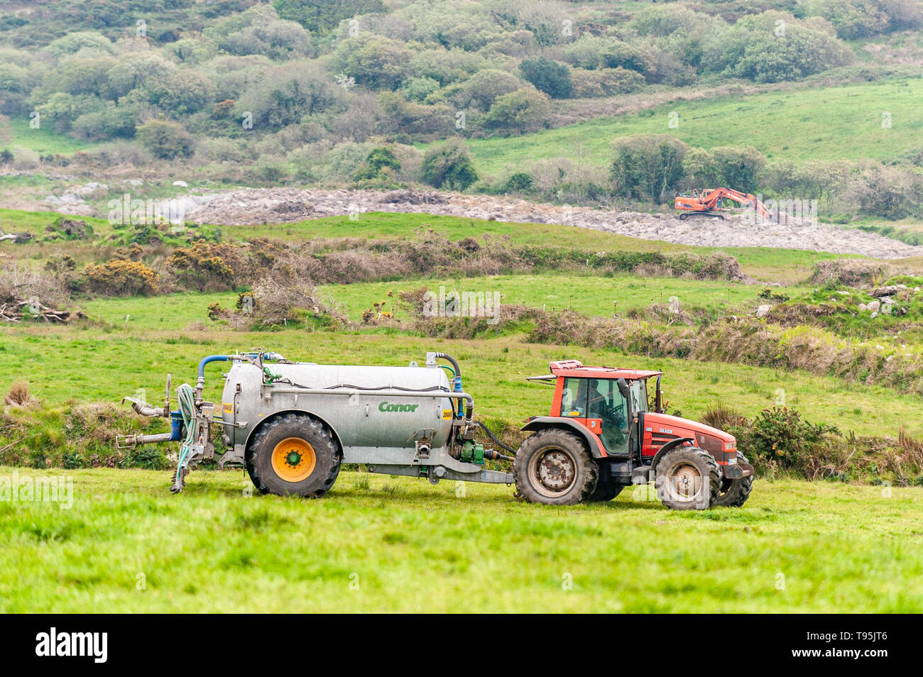 Trailing shoe slurry spreader hi-res stock photography and images - Alamy
