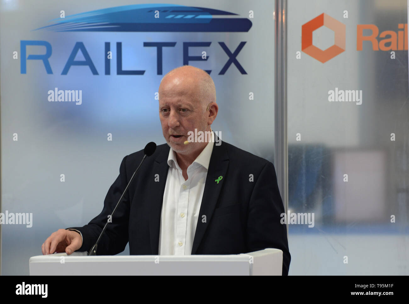 Andy mcdonald and mp hi-res stock photography and images - Alamy