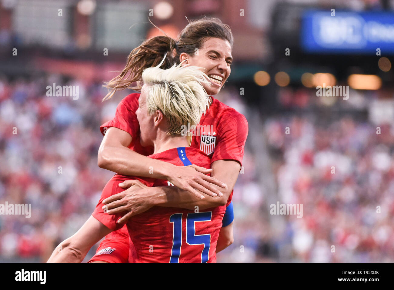 St Louis, USA. 16th May, 2019. United States forward Tobin Heath (17 ...