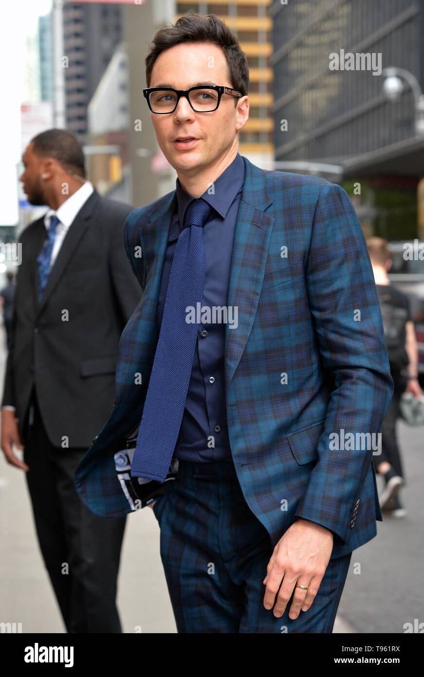 Jim Parsons at talk show appearance for The Cast of BIG BANG THEORY at ...