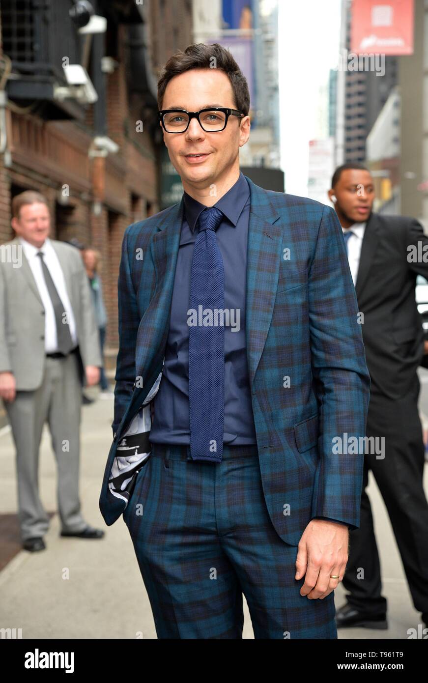 Jim Parsons at talk show appearance for The Cast of BIG BANG THEORY at ...