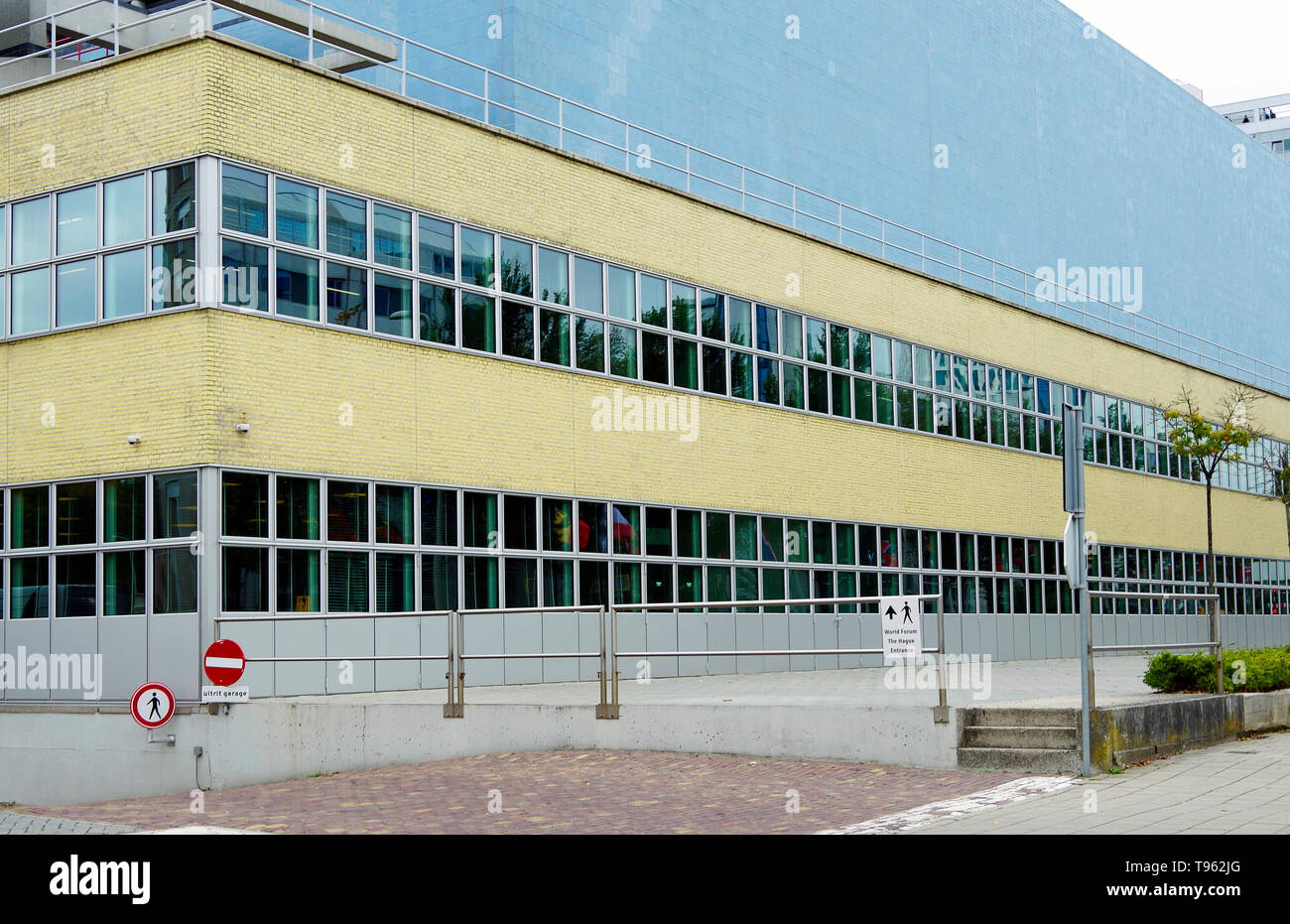The World Forum, a concert venue and convention centre, in The Hague ...
