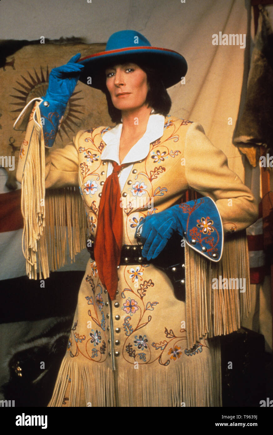 Buffalo girls hi-res stock photography and images - Alamy