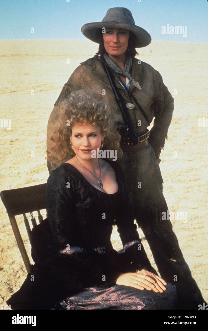 Buffalo girls hi-res stock photography and images - Alamy