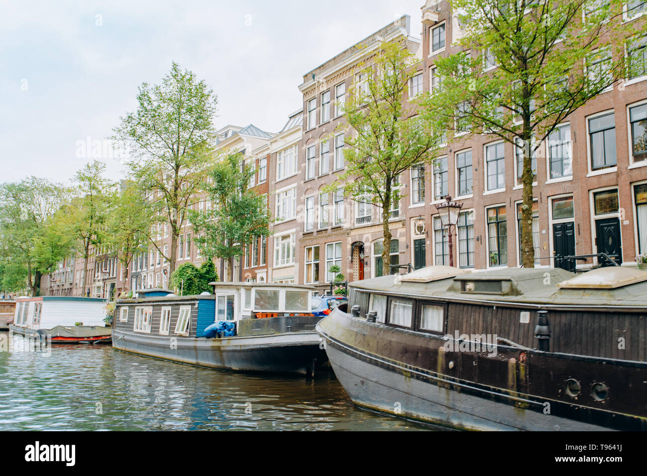 Floating house at Amsterdam Stock Photo - Alamy